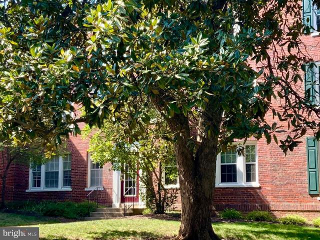 1811 Key Boulevard # 10526