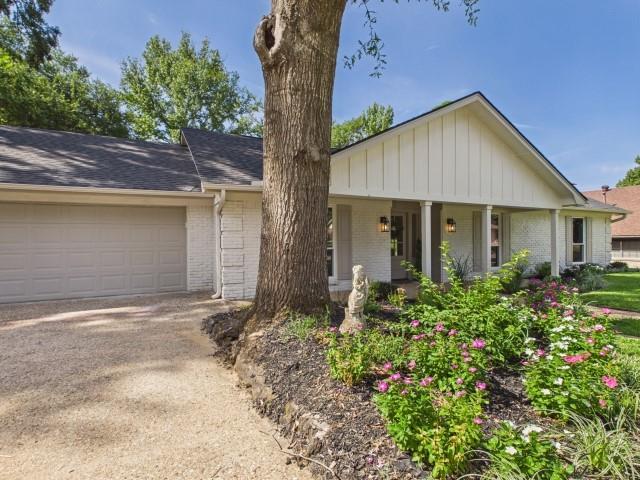 1811 Picadilly Place