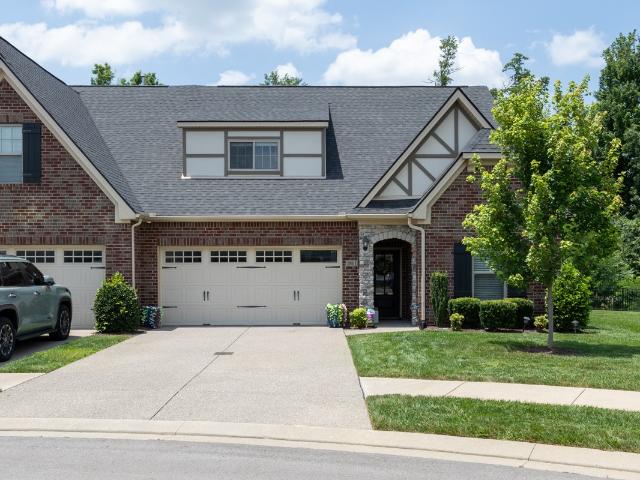 1811 Ravenwood Ct