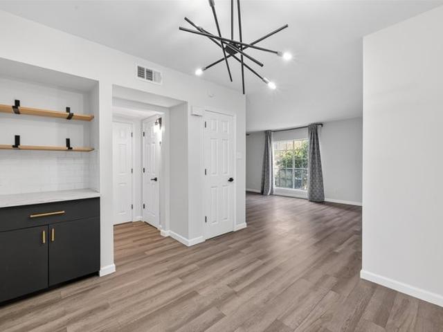 1811 Stoney Brook Dr Unit 91, Houston, TX 77063