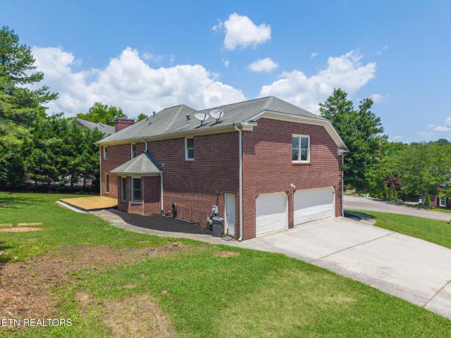 1811 Swinford Court