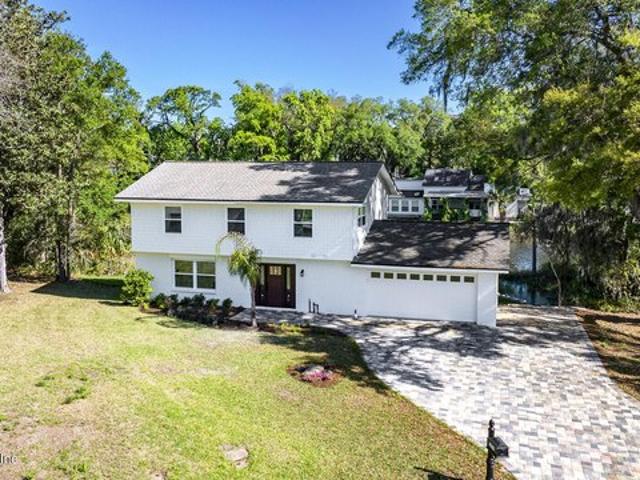 1811 Twelve Oaks Ln N, Neptune Beach, FL 32266