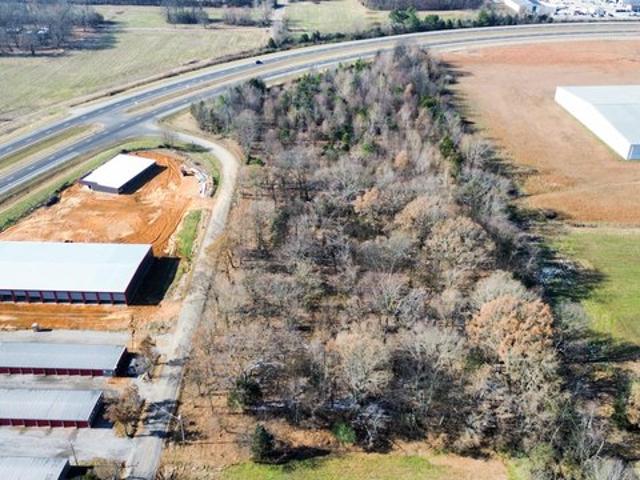 1811 U S # 641, Benton, KY 42025