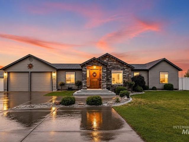 1811 W St, Heyburn, ID 83336