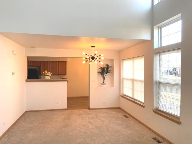 1811 waverly way