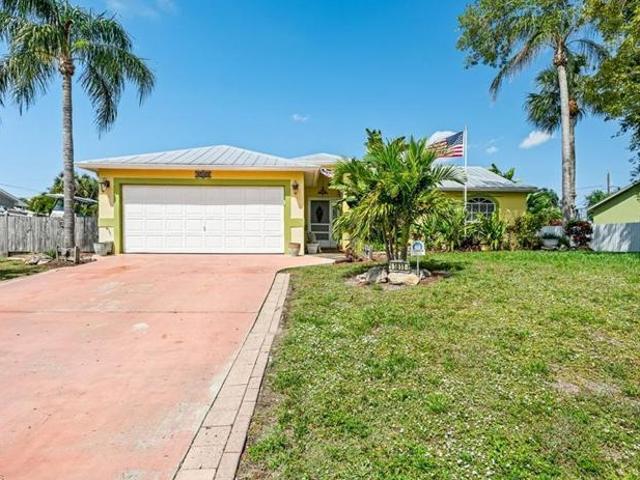 1811 51st Terrace SW, Naples, FL 34116
