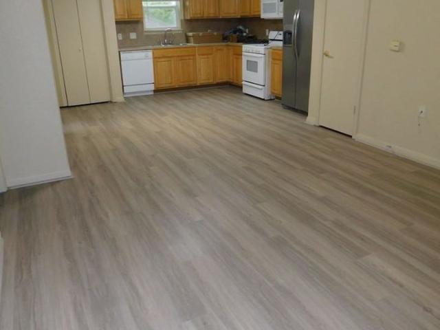 1811MAPLE 4 Bedroom Apartment for Rent at 1811 Maple Ave, Austin, TX 78702 Chestnut