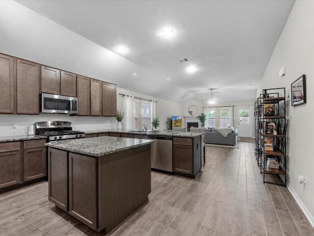 18123 Gardens End Lane