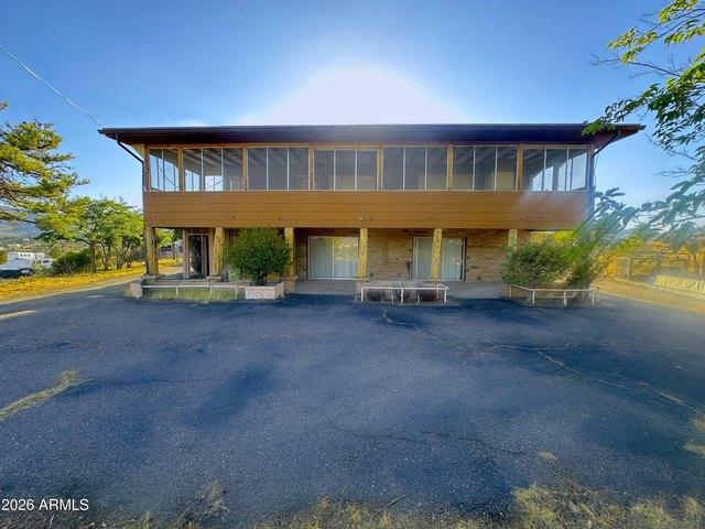 18127 S Tawny Ln, Peeples Valley, AZ 86332