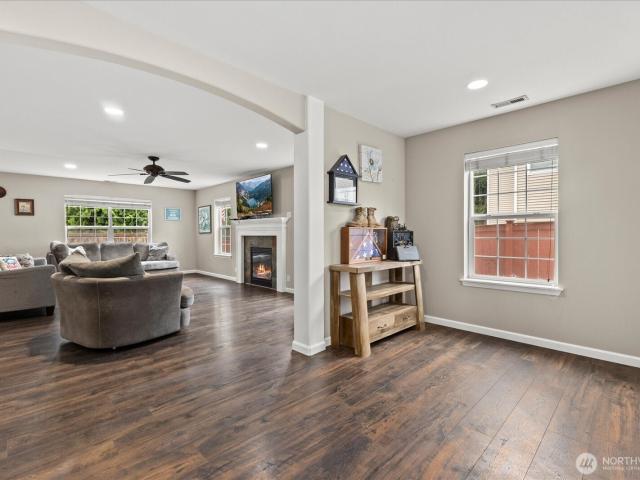 18124 th Street Ct E