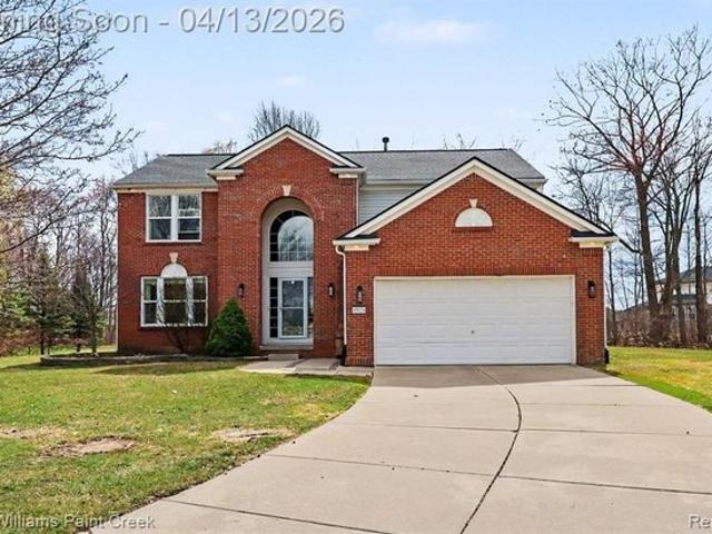 18124 Bayside Dr, Macomb Township, MI 48042