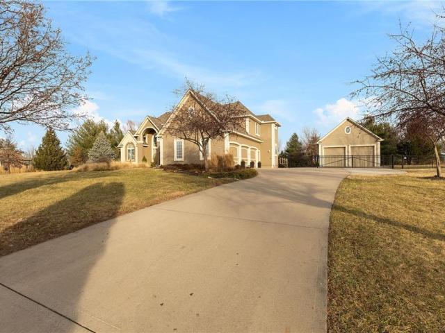 18125 Windsor Dr, Stilwell, KS 66085 | Compass