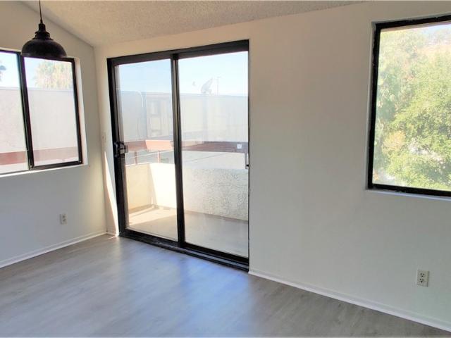 18126 W Sundowner Way, Unit 1142, Canyon Country, CA 91387 | MLS #SB25238 | Compass
