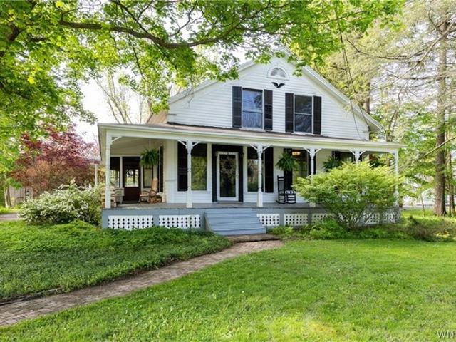 1812 Mill Rd, East Aurora, NY 14170