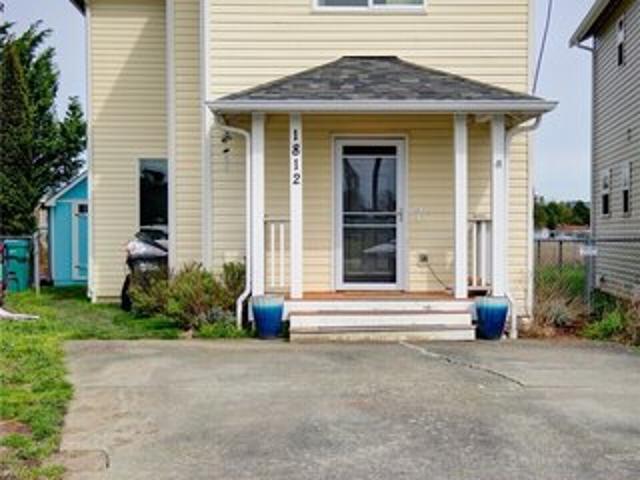 1812 N 30th St, Mount Vernon, WA 98273
