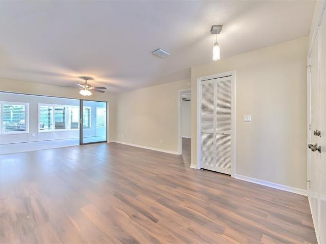 1812 New Bedford Dr, Sun City Center, FL 33573 | MLS #TB8520