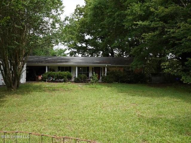 1812 Old Memphis Oxford Rd, Coldwater, MS 38618