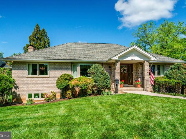 1812 Birch Rd, McLean, VA 22101 | MLS #VAFX2301 | Compass