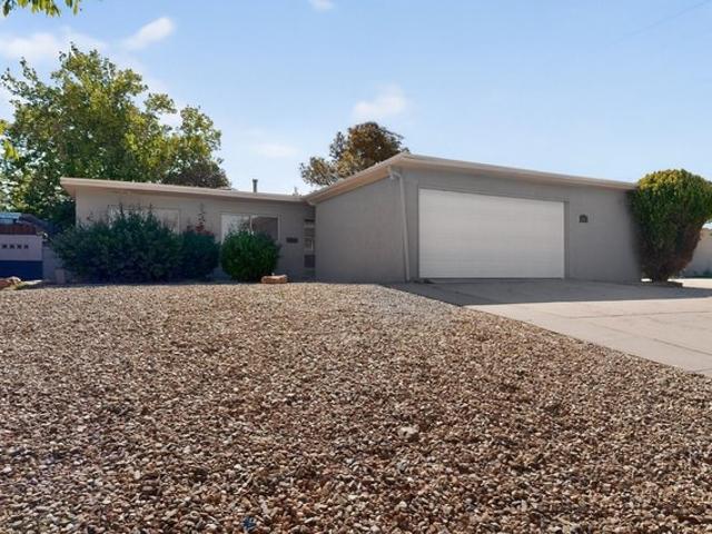 1812 Blume St NE, Albuquerque, NM 87112
