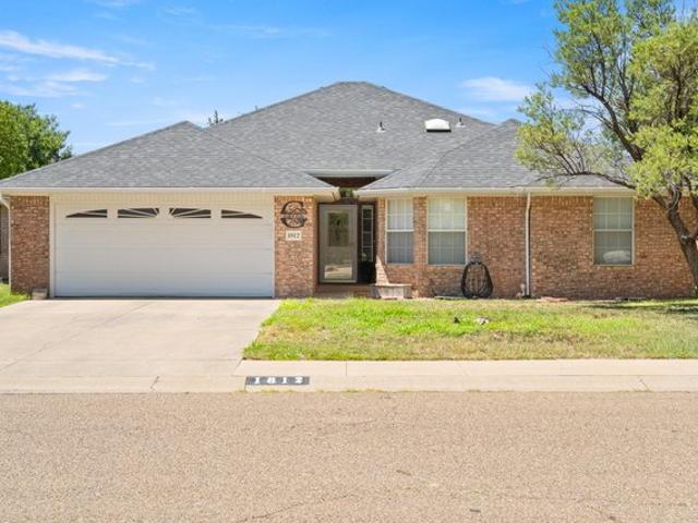 1812 Bob Jay Dr, Clovis, NM 88101