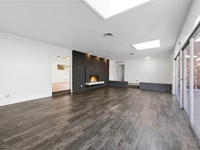 1812 Cochran St, Las Vegas, NV 89104 | Compass