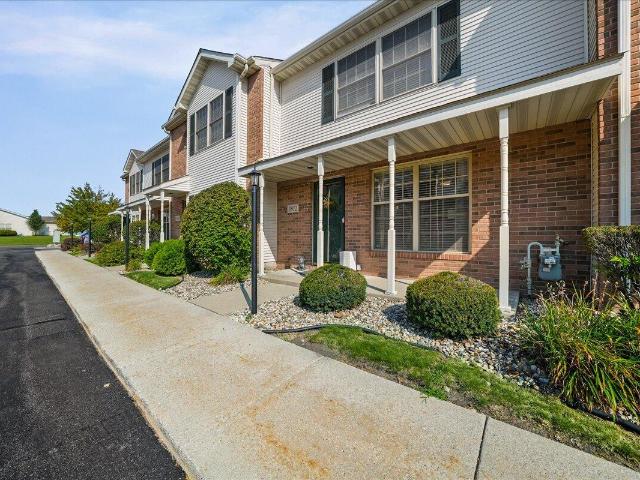 1812 Cottonwood Court