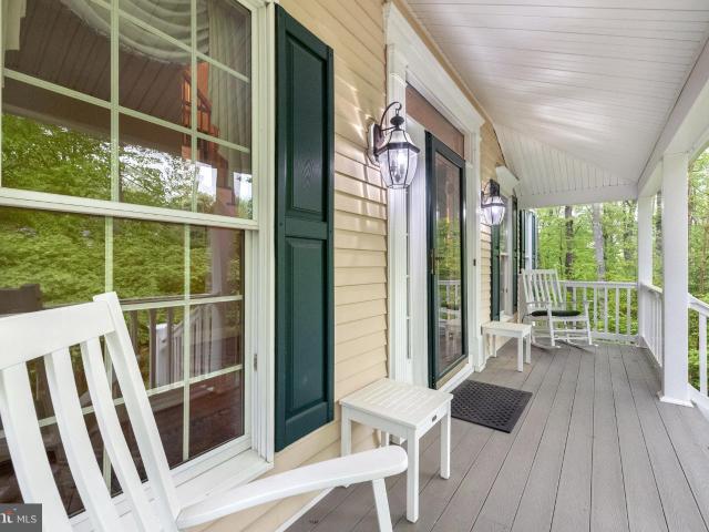1812 Crosspointe Dr, Annapolis, MD 21401 | MLS #MDAA2143 | Compass