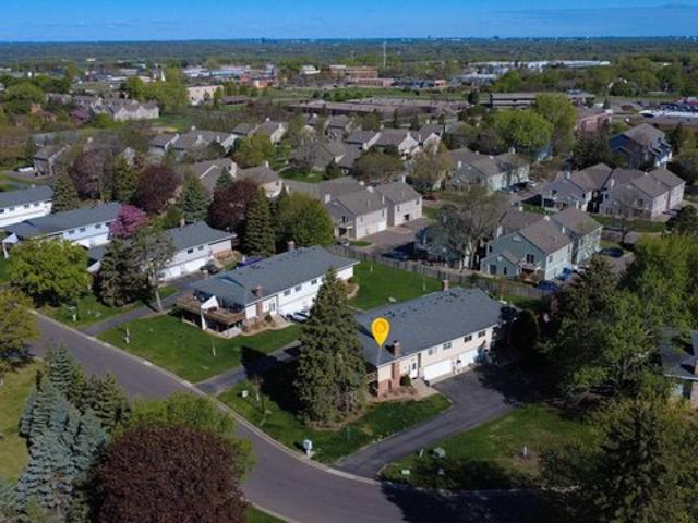 1812 E 123rd St, Burnsville, MN 55337