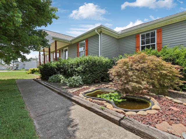 1812 Golden Valley Dr