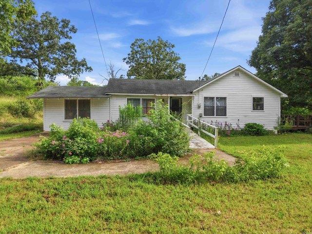 1812 Highway 16, Clinton, AR 72031