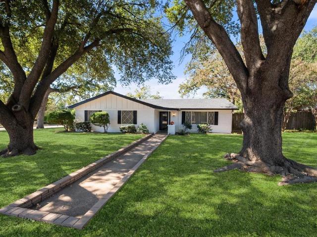 1812 Hilltop Lane