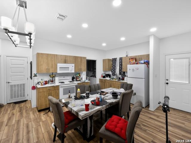1812 Hope Dr