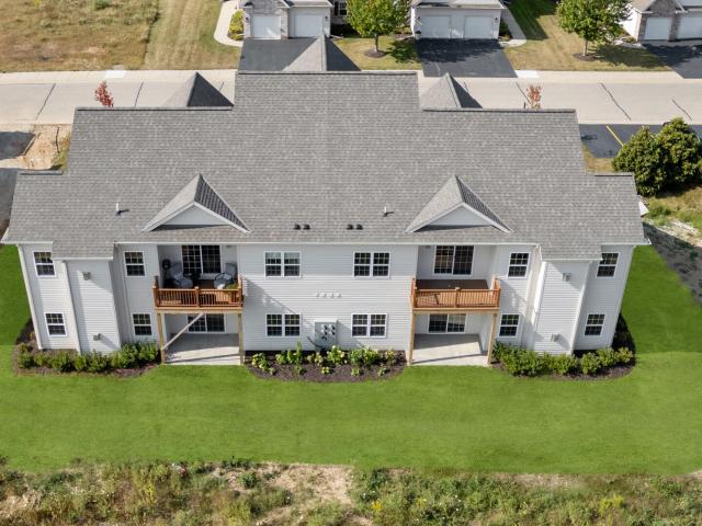 1812 Horseshoe Ln, Unit 424 2