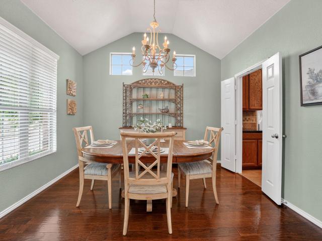 1812 Paseo Verde Dr