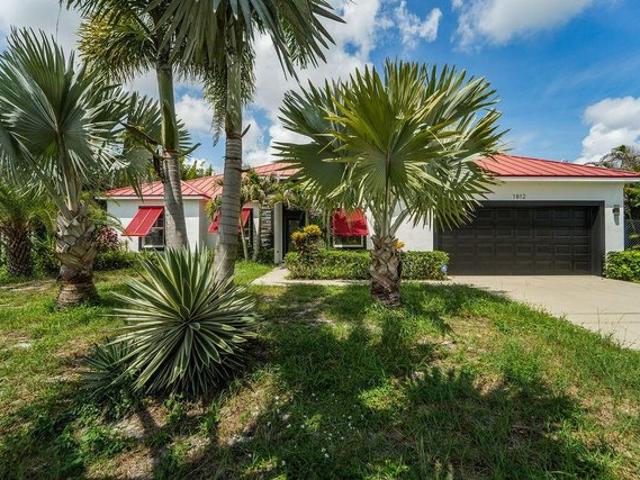 1812 SE Fallon Dr, Port Saint Lucie, FL 34983