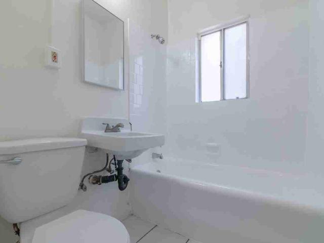 1812 W 5th Street Studio Apartment for Rent at 1812 W 5th St, Los Angeles, CA 90057 Westlake