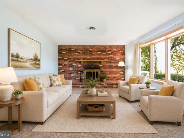 1812 W Liberty Road