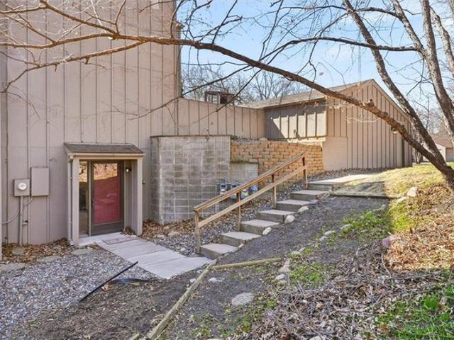 1812 Yuma Ln N, Plymouth, MN 55447