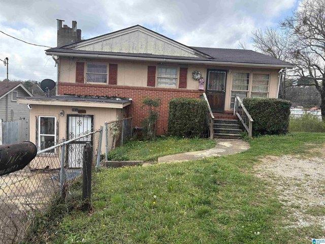 1812 1st St, Center Point, AL 35215
