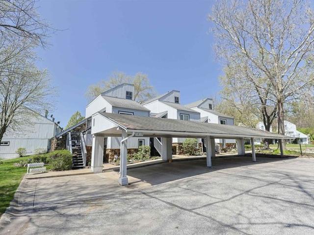 18133 Stoneridge St Apt C, South Bend, IN 46637