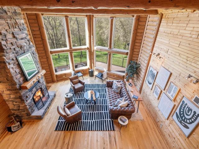 18134 Paradise Valley Road