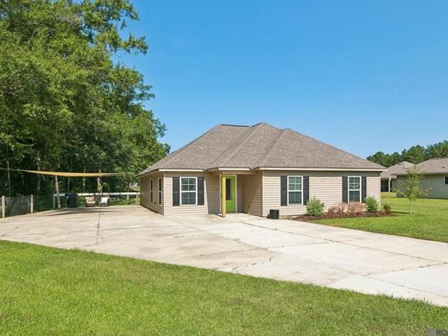 18138 Bass Lake Trl, Ponchatoula, LA 70454