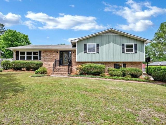 1813 Northwest Ln NW, Cullman, AL 35055