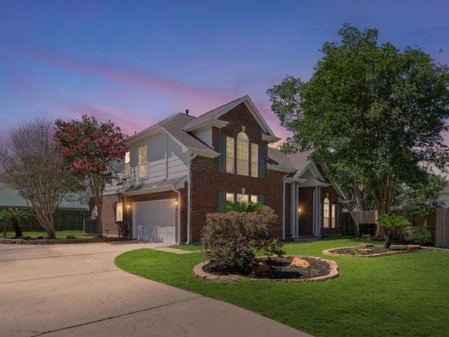 1813 Oakland Cir, Pearland, TX 77581