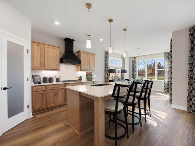 1813 Arrowhead St, Shakopee, MN 55379 | MLS #7011