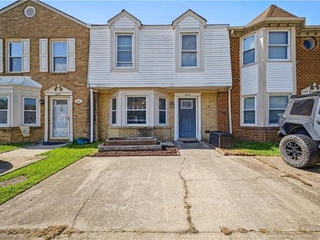 1813 Candlelight Dr, Chesapeake, VA 23325