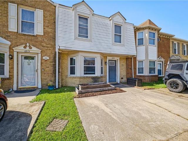 1813 Candlelight DR
