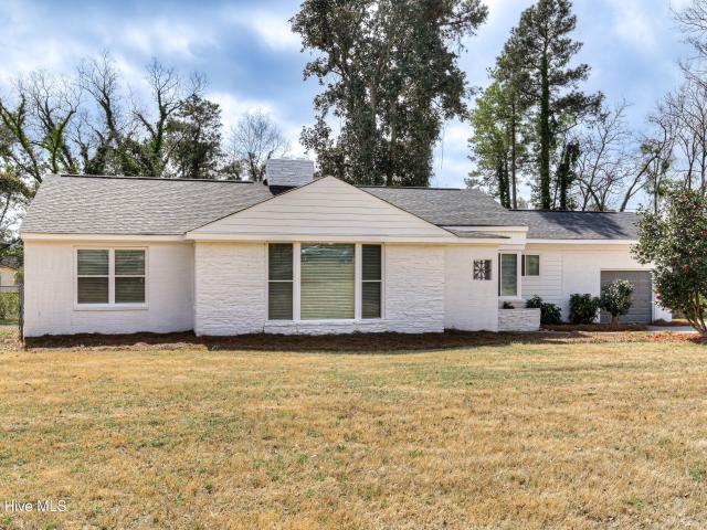 1813 Courtney Drive