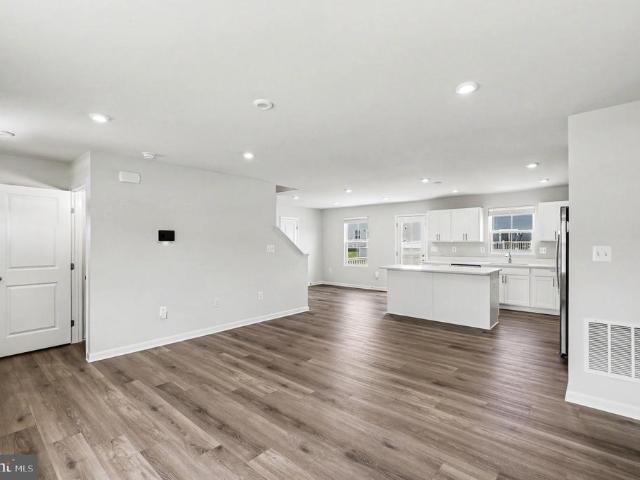 1813 Creek Bottom Place