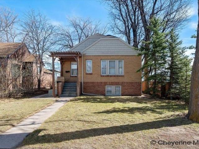 1813 E 19th St, Cheyenne, WY 82001